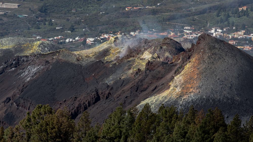 Der Blick in den Krater Foto & Bild | europe, canary islands die ...