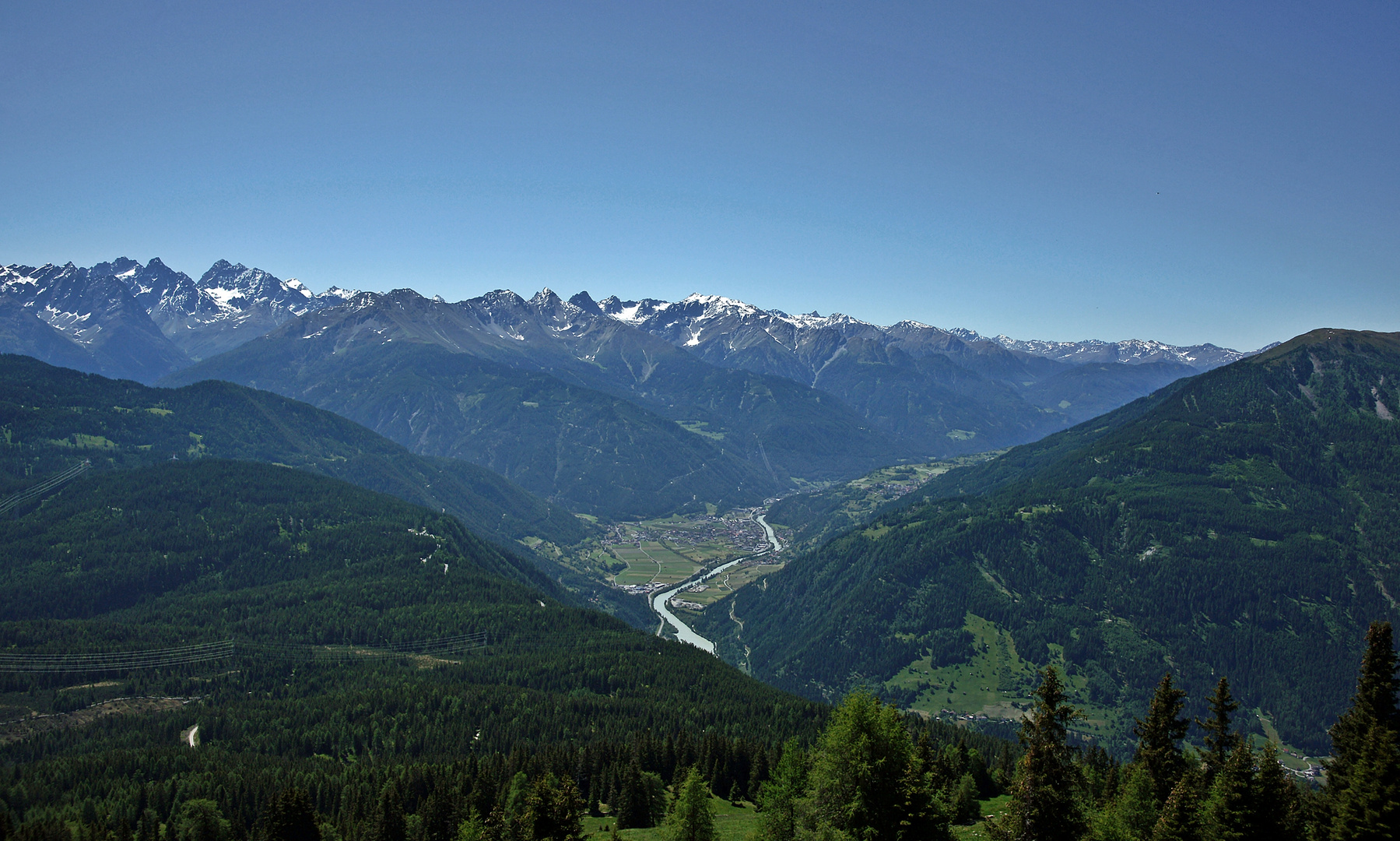 der Blick ins Tal... Foto & Bild | landschaft, lebensräume, wasser ...