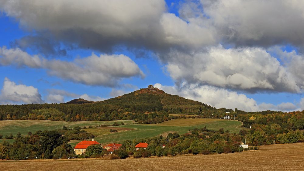 Der Böhmische Hradek unter besonderen"Himmlichen Bedingungen"... Foto ...