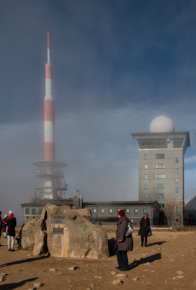 Der Brocken... Foto & Bild | architektur, türme, profanbauten Bilder ...