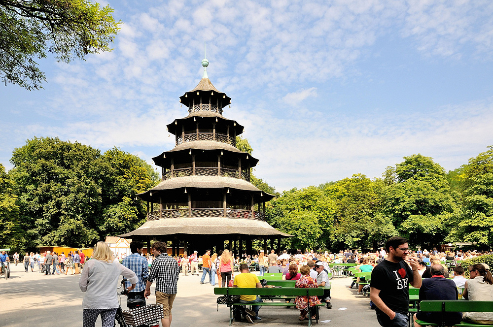 Der Chinesische Turm ist wohl neben dem Monopteros... Foto & Bild ...