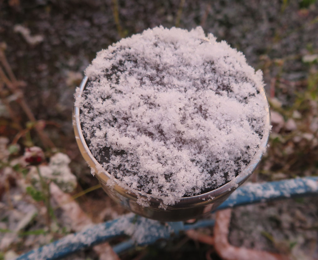 Der erste Schnee Foto & Bild | wasser, eis, schnee, schnee, natur Bilder auf fotocommunity