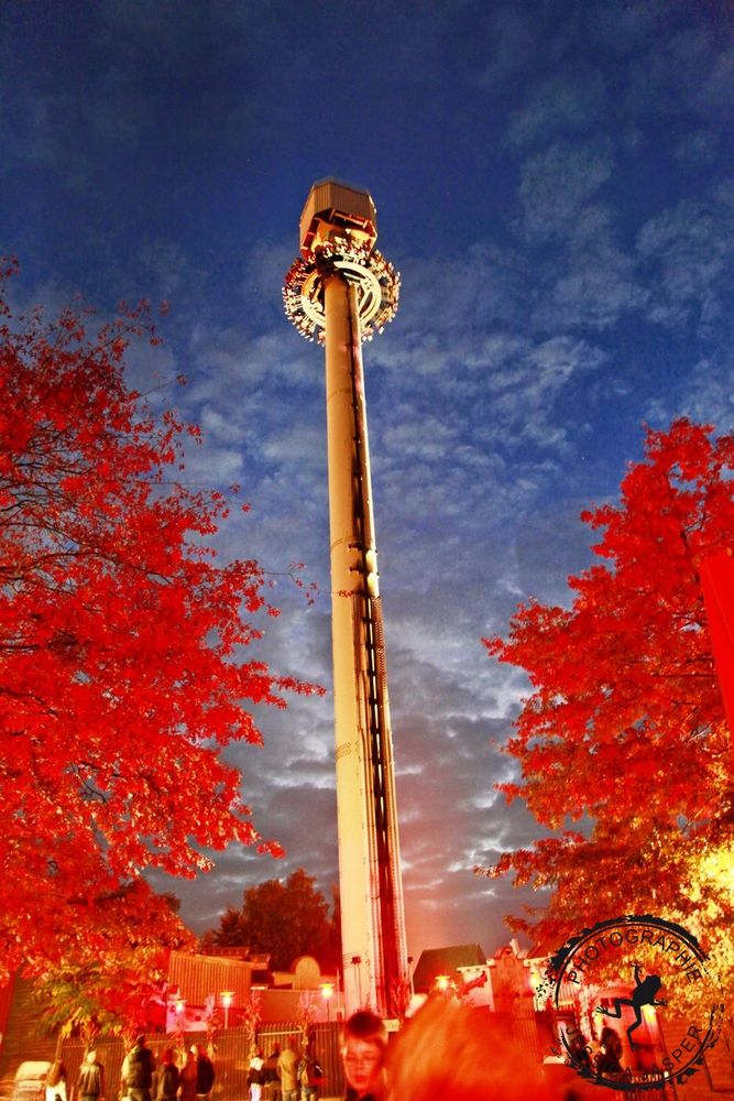 der freie Fall Foto & Bild | architektur, architektur bei nacht, motive ...