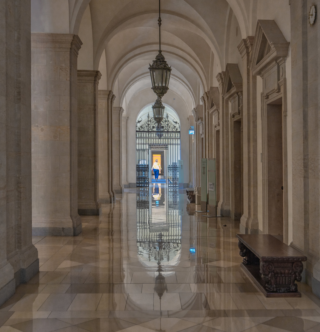 Der Gang Foto & Bild | spezial, architektur, motive Bilder auf ...