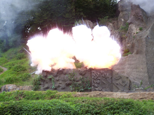 Der grosse Knall Foto & Bild | kunstfotografie & kultur, ritterspiele ...