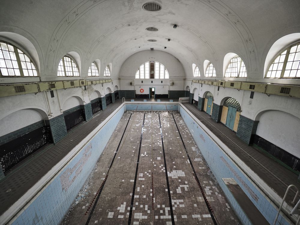 Der große Sprung Foto & Bild | architektur, reportage dokumentation, zeit geschichte Bilder auf ...