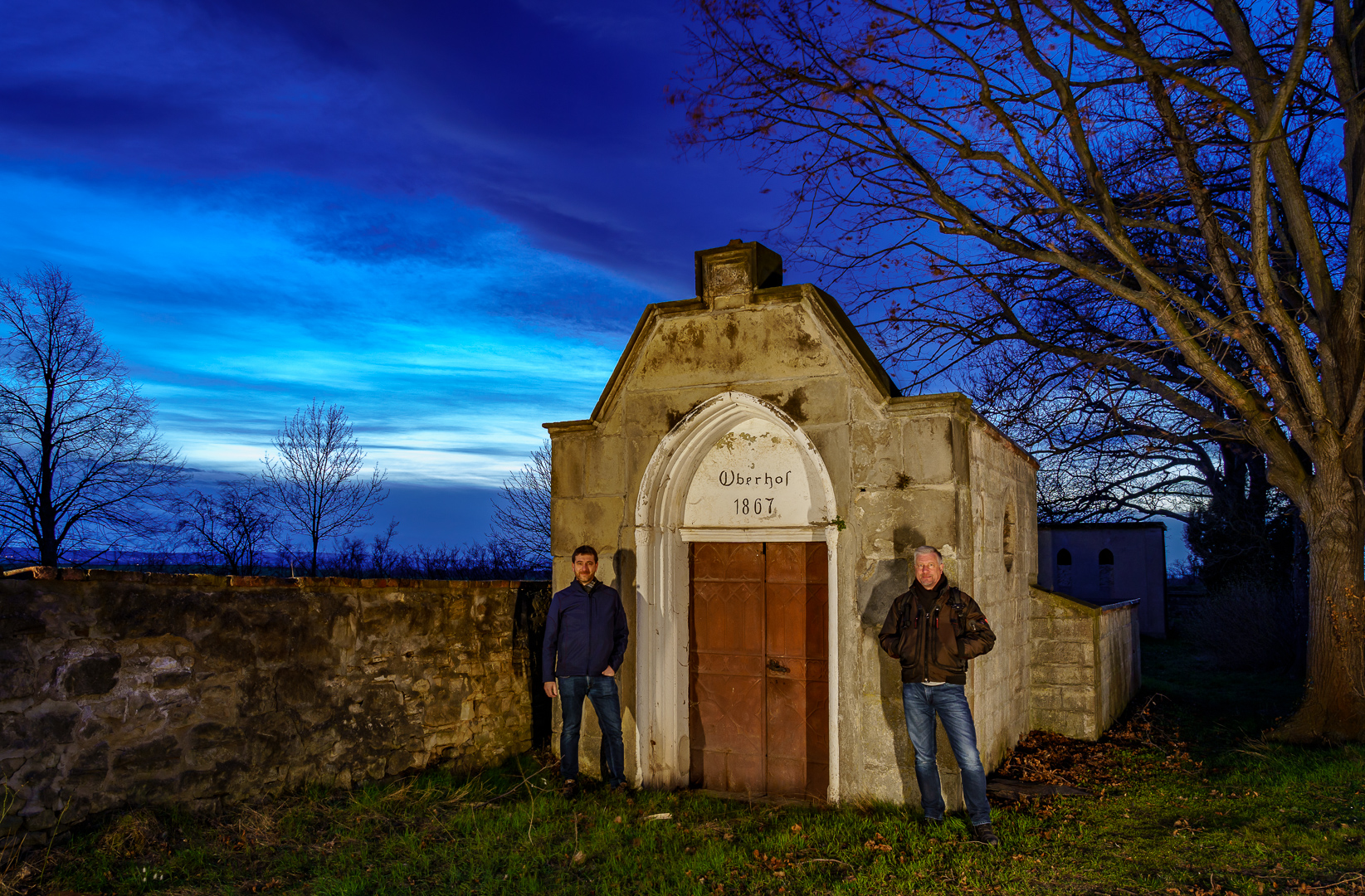 Der Gruft entstiegen Foto & Bild | world, spezial, kirche Bilder auf ...