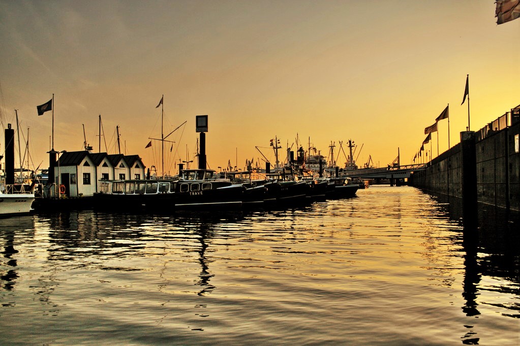 Der Hafen Foto & Bild | water, sonnenuntergang, wasser Bilder auf ...
