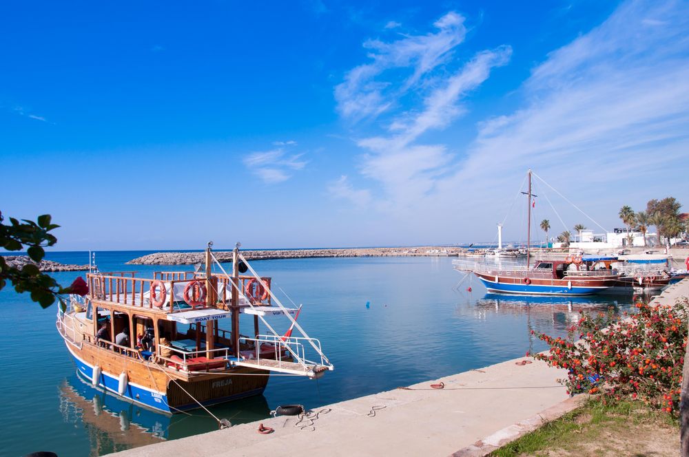 Der Hafen von Side (Türkei) Foto & Bild | landschaft, meer & strand ...