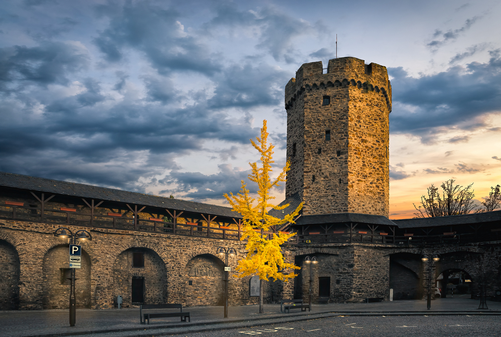 Der Hexenturm Foto & Bild | architektur, jahreszeiten, türme Bilder auf ...