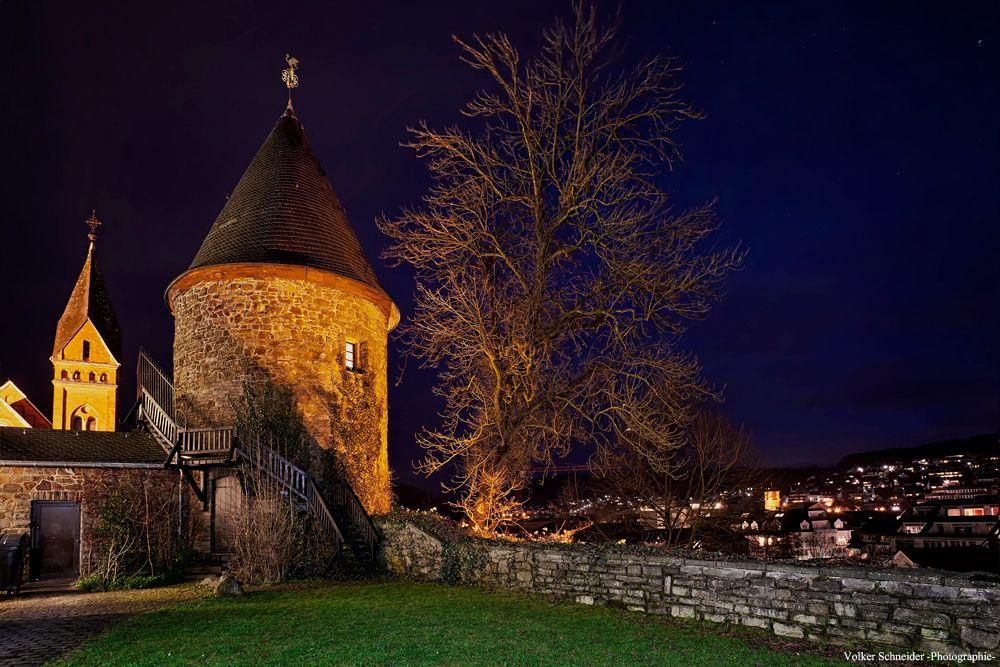 der Hexenturm von Olpe Foto & Bild | architektur, architektur bei nacht ...