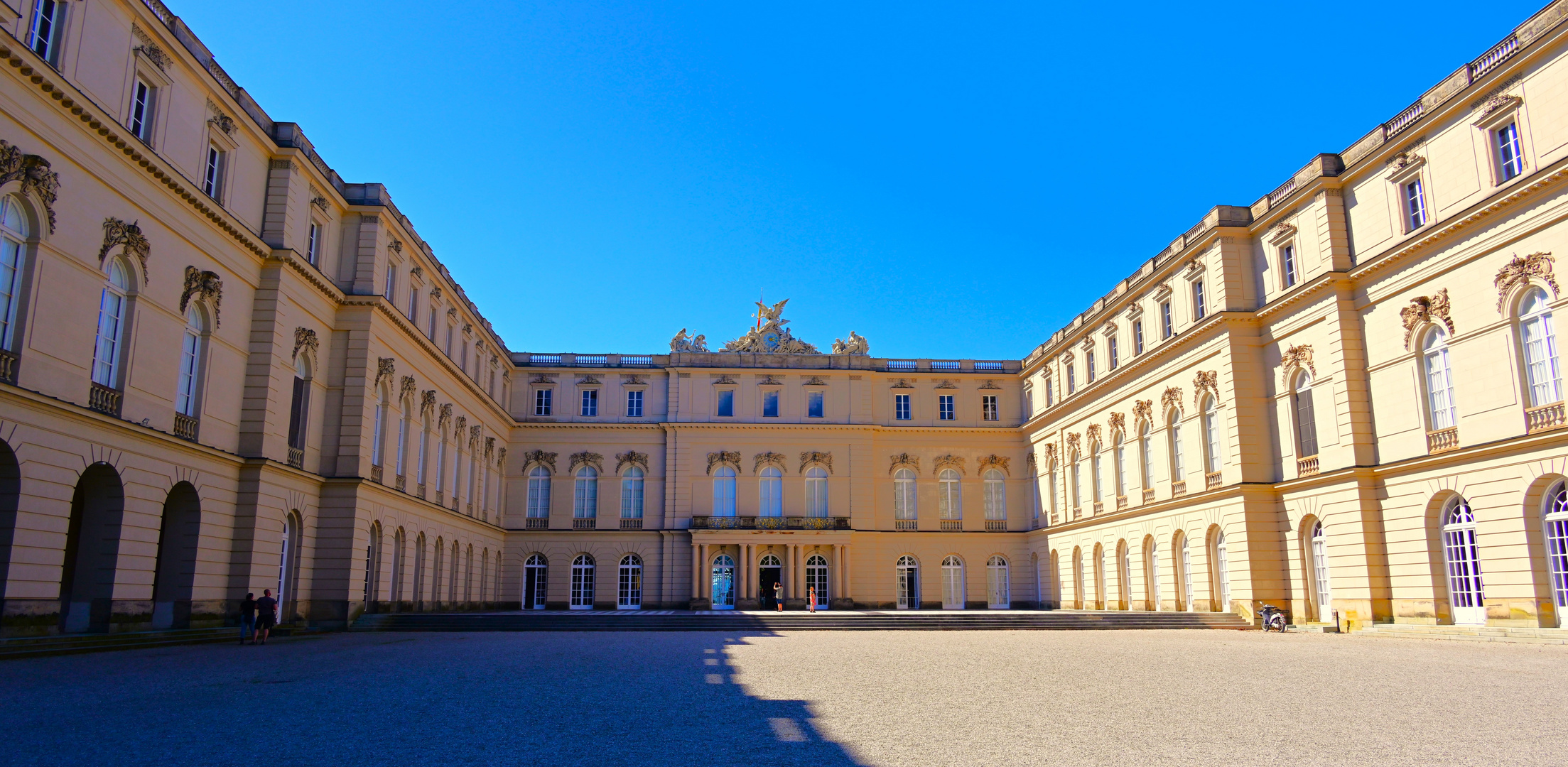 Der Innenhof Foto & Bild | dokumentation, architektur, bayern Bilder ...