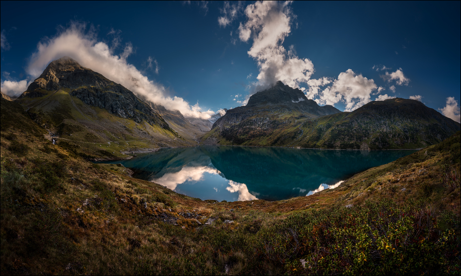 * Der Kartell Stausee * Foto & Bild | outdoor, wolken, himmel Bilder ...