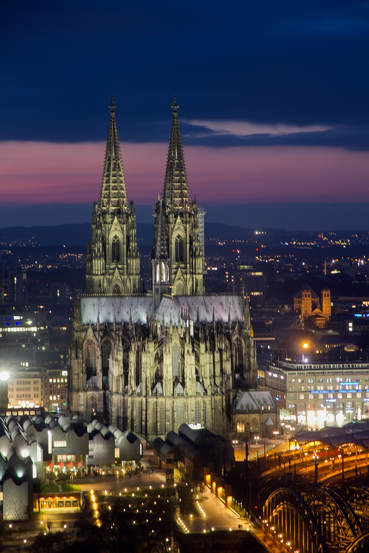 Der Kölner Dom Foto & Bild | architektur, sakralbauten, außenansichten ...