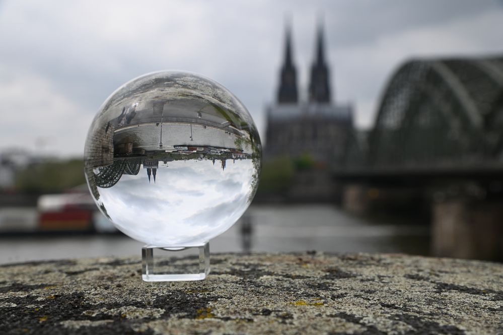 Der Kölner Dom steht auf dem Kopf Foto & Bild | world, spezial, outdoor Bilder auf fotocommunity