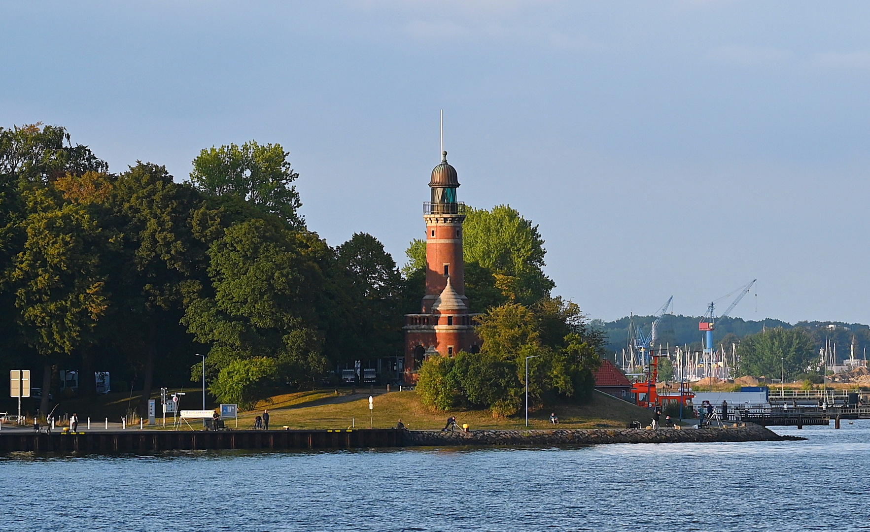 Der Leuchtturm Kiel Holtenau Foto & Bild | architektur, deutschland ...