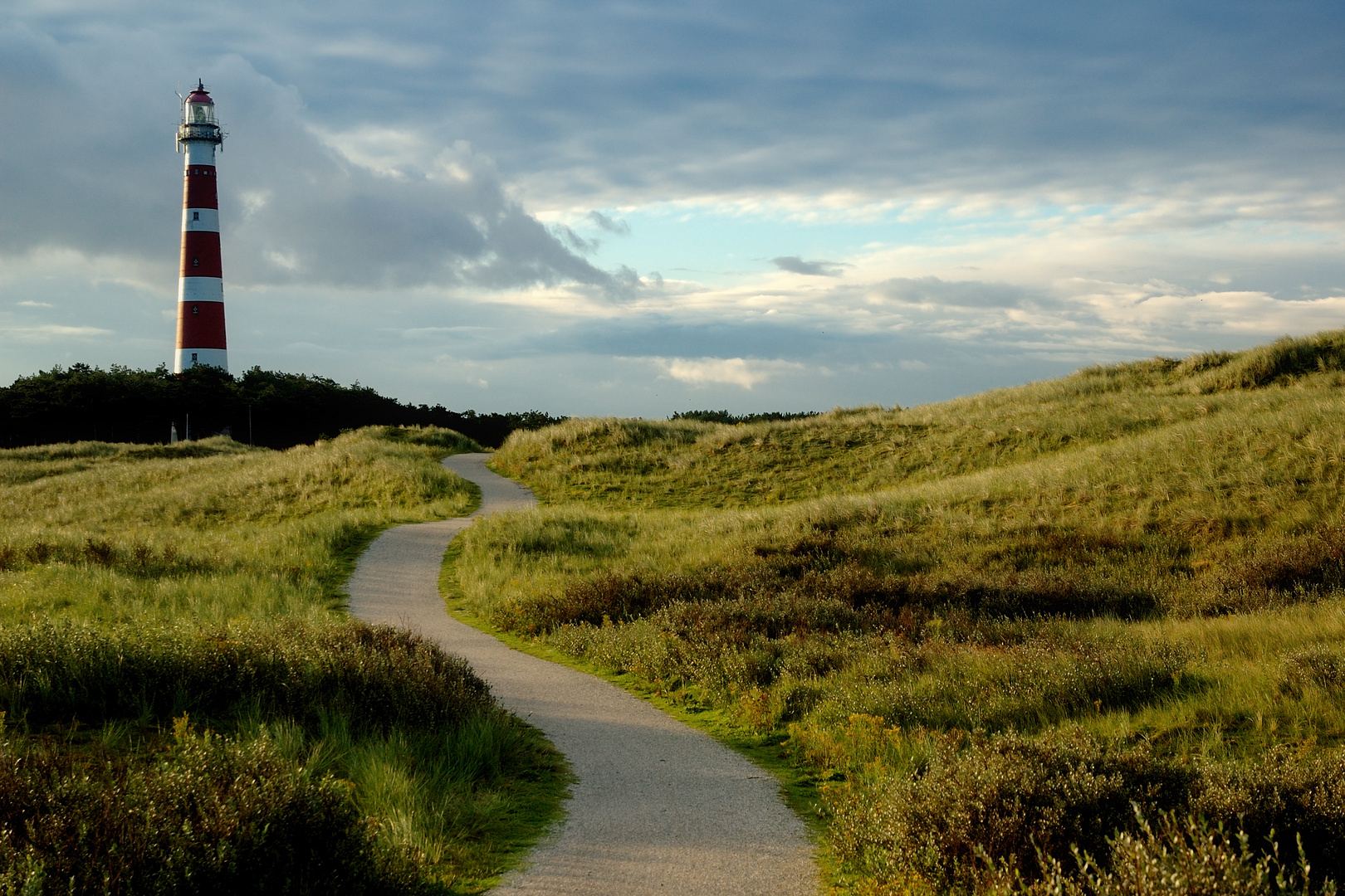 Der Leuchtturm von Hollum... Foto & Bild | europe, benelux, netherlands ...