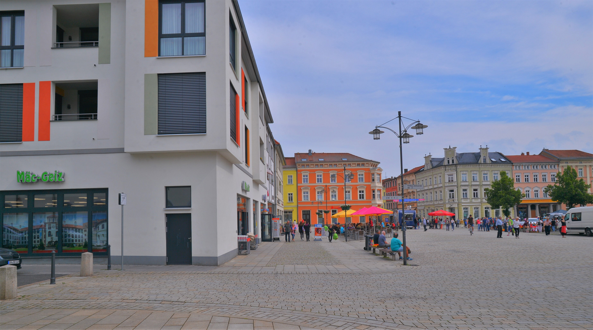 der Meininger Marktplatz Foto & Bild | architektur, stadtlandschaft ...