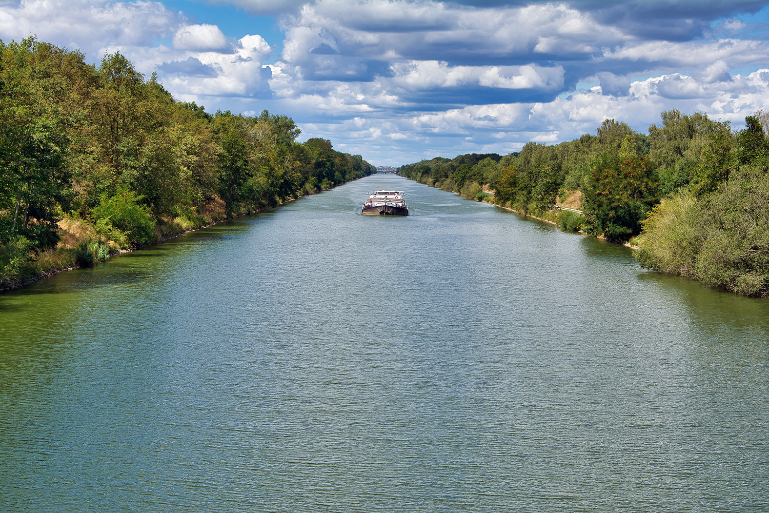 Der Mittellandkanal … Foto & Bild | world, deutschland, frachter Bilder ...