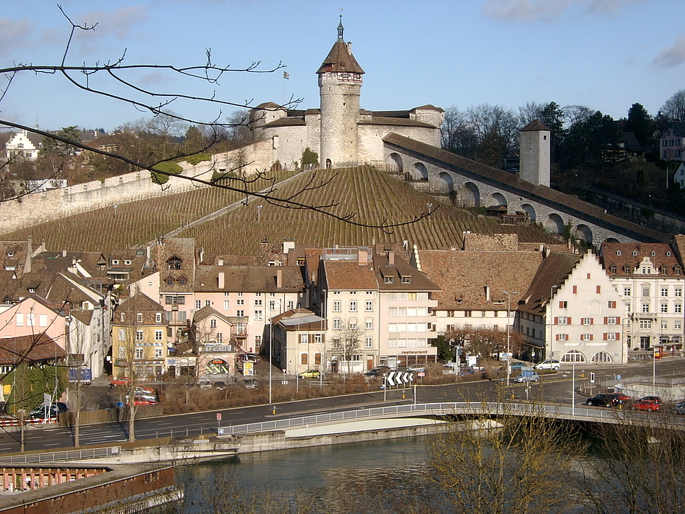 Der Munot Foto & Bild | architektur, stadtlandschaft, historisches ...