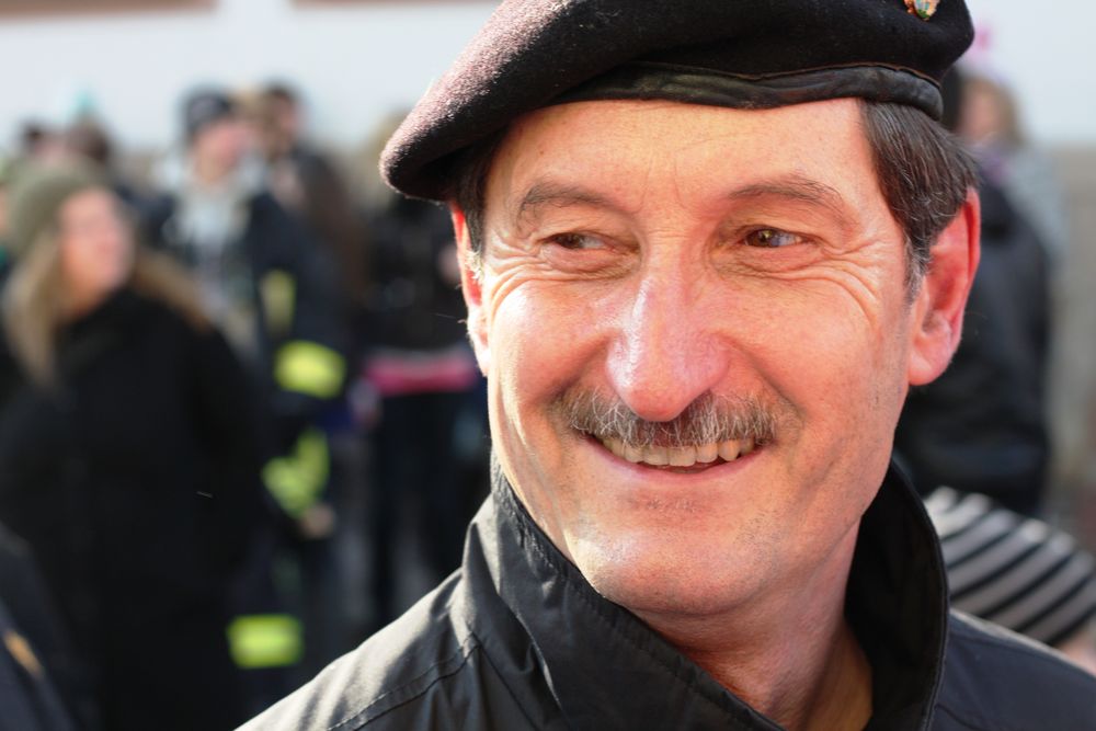 der Partisane Foto & Bild | streetfotografie mit menschen, street ...