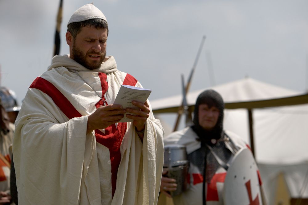 Der Pfaffe Foto & Bild | kunstfotografie & kultur, ritterspiele ...