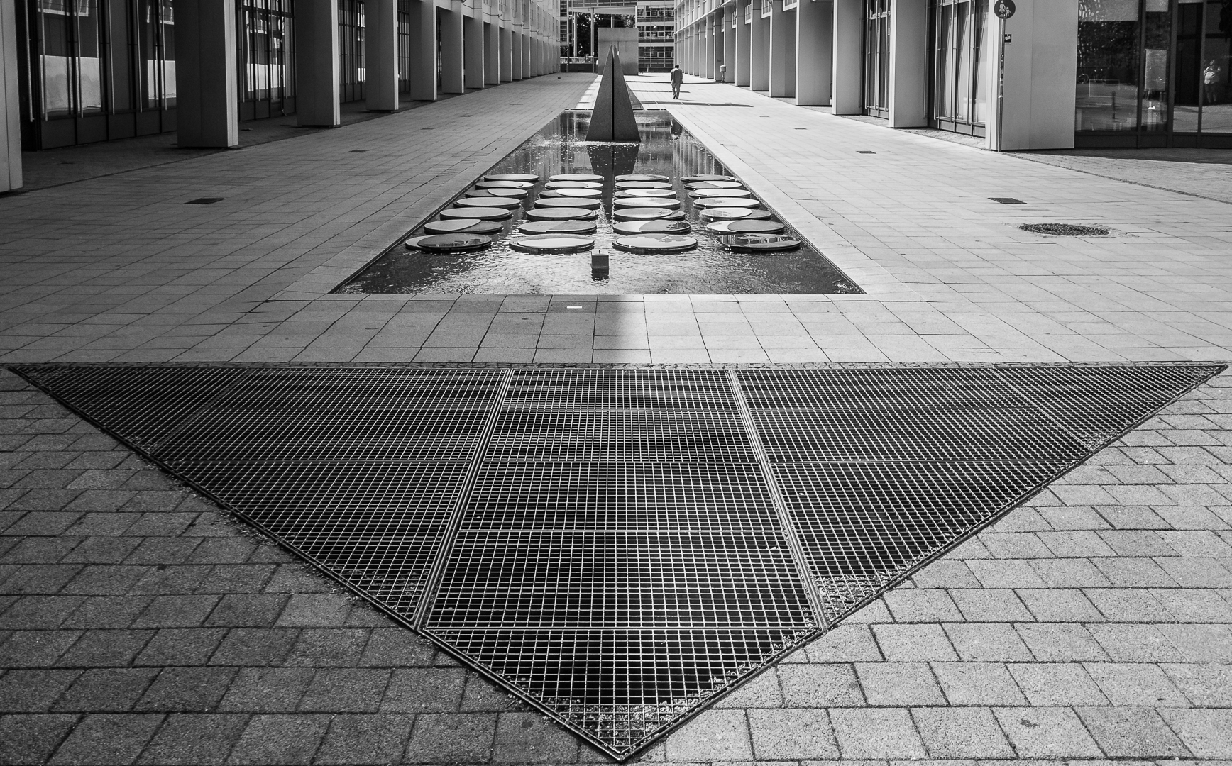 Der Pfeil Foto & Bild | architektur, stadtlandschaft, dokumentation ...