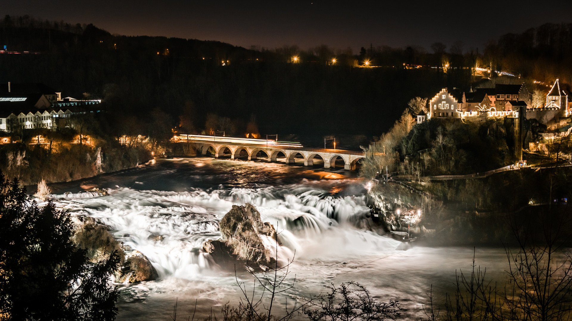 Der Rheinfall bei Schaffhausen Foto & Bild | landschaft, bach, fluss ...