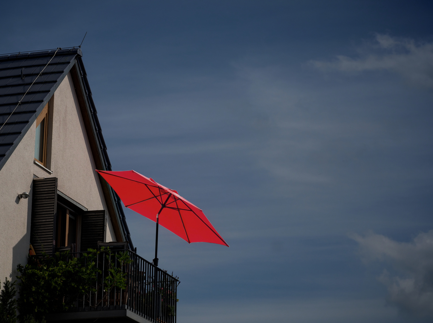 Der rote Schirm Foto & Bild | bayern Bilder auf fotocommunity