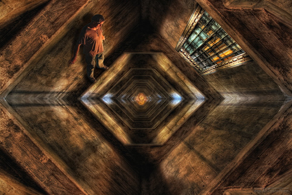 Der Schacht Foto & Bild | fotomontage, fantasy mystery, montagen Bilder auf fotocommunity