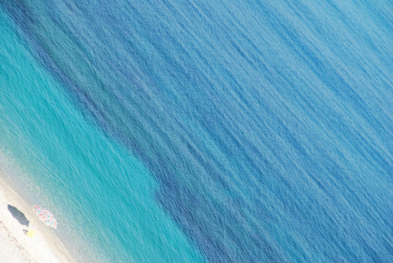 Der Schirm und das Meer Foto & Bild | archiv projekte naturchannel ...