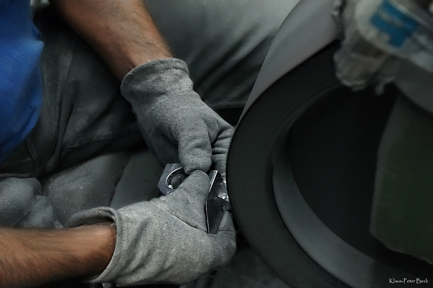 Der Schleifer. Foto & Bild | industrie und technik, handwerk, metall ...