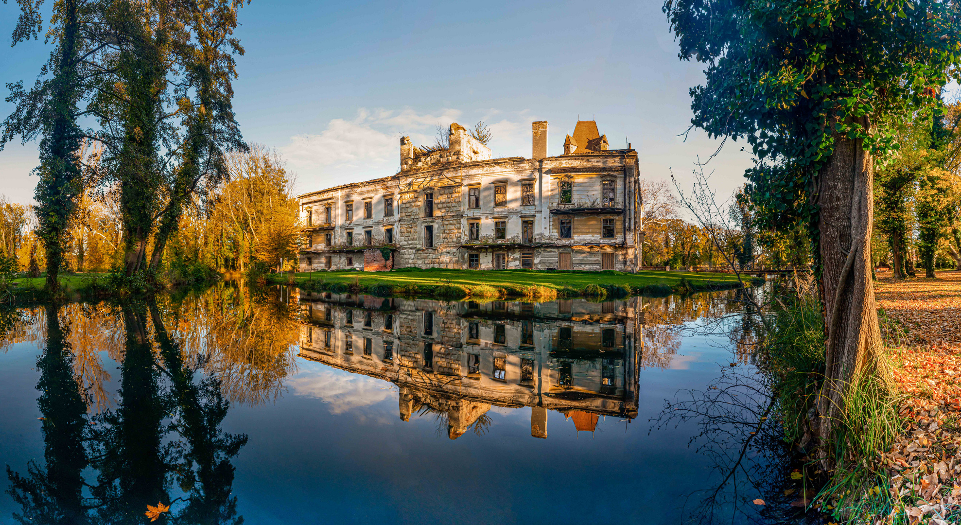 Der Schlosspark in Pottendorf Foto & Bild | architektur, pflanzen ...