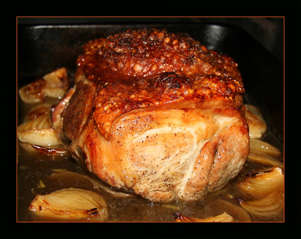 Der Schweinebraten... Foto & Bild | stillleben, food-fotografie ...