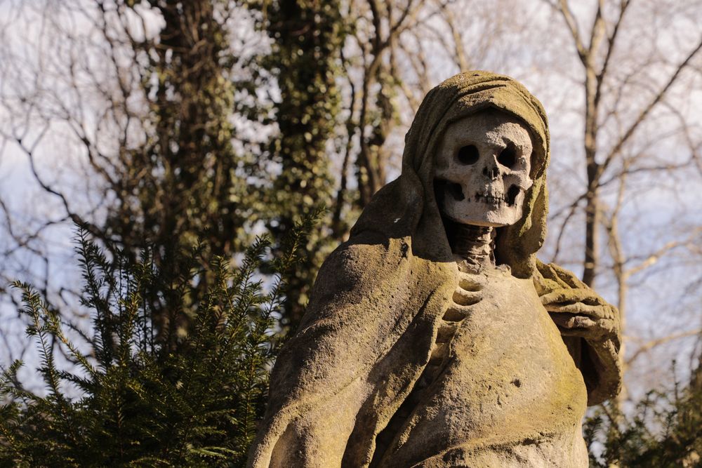 der Sensenmann ... Foto & Bild | outdoor, friedhof, stillleben Bilder ...