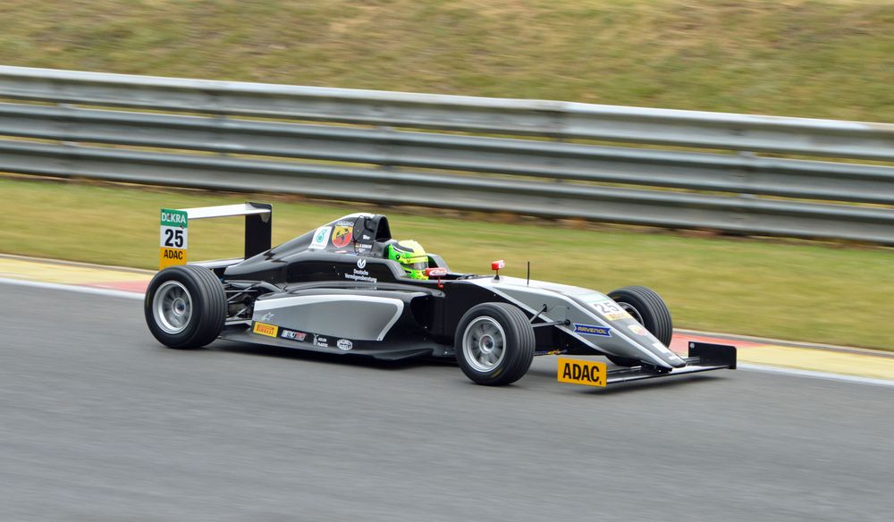 Der Sohn des 7 fachen Foto & Bild | sport, motorsport, motive Bilder ...