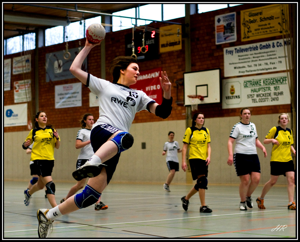 * Der Sprungwurf * Foto & Bild | sport, ballsport, handball Bilder auf ...