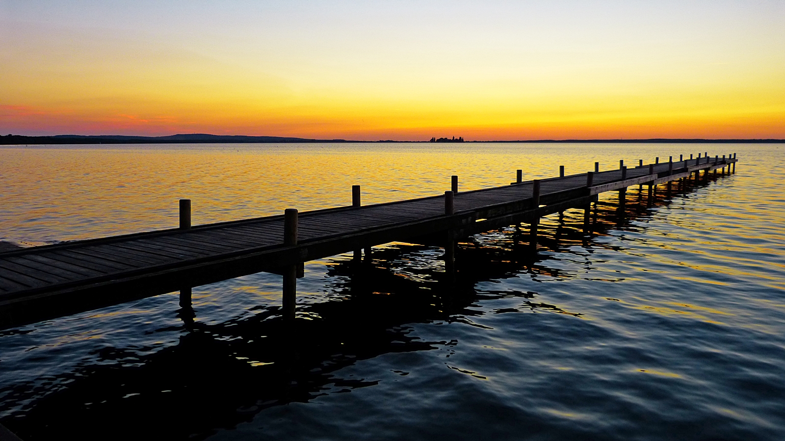 Der Steg im Abendrot Foto & Bild | sonnenuntergänge, himmel & universum ...