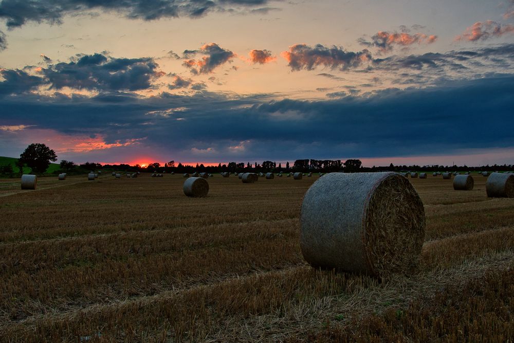 Der Tag geht zu Ende Foto & Bild | landschaft, sonnenuntergänge, himmel ... Der Tag geht zu Ende Foto & Bild | landschaft, sonnenuntergänge, himmel ...