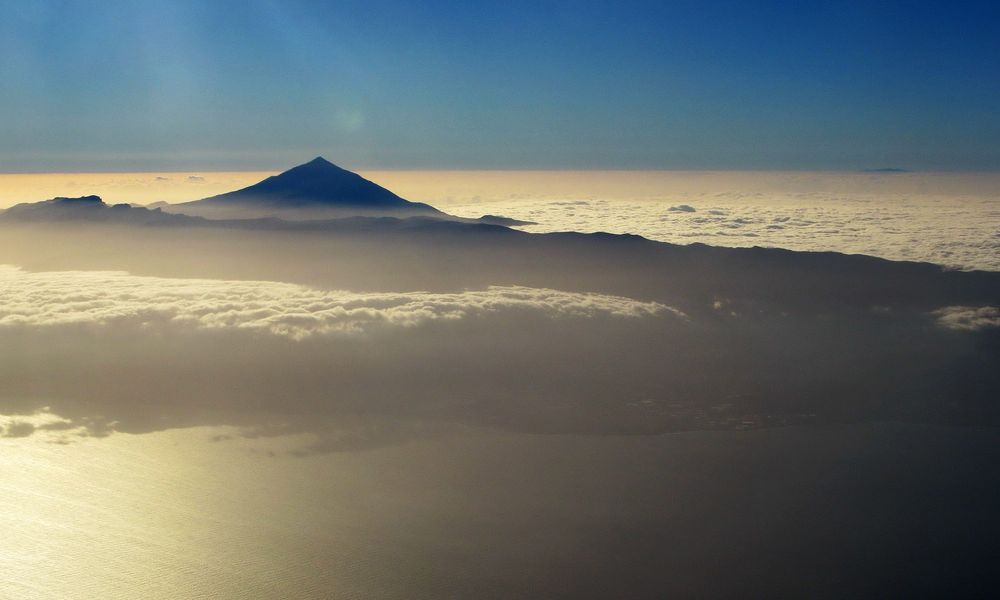 Der Teide aus der Vogelperspektive Foto & Bild | europe, canary islands ...