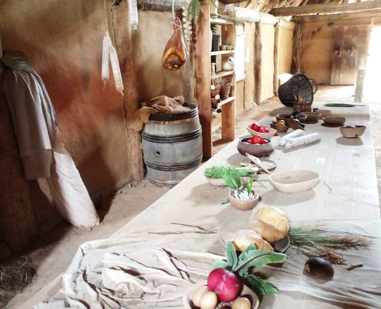 der Tisch Foto & Bild | architektur, reportage dokumentation, zeit ...