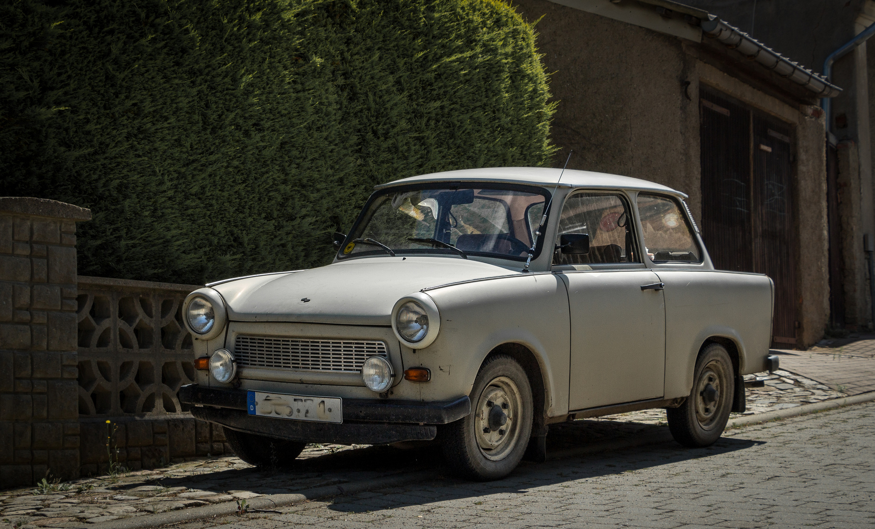 der Trabbi in seinem natürlichen Umfeld Foto & Bild | trabant, auto ...
