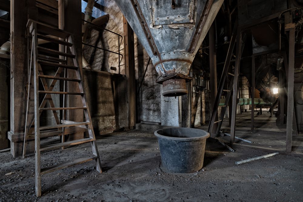 der Trichter... Foto & Bild | marode, dokumentation, alt Bilder auf ...