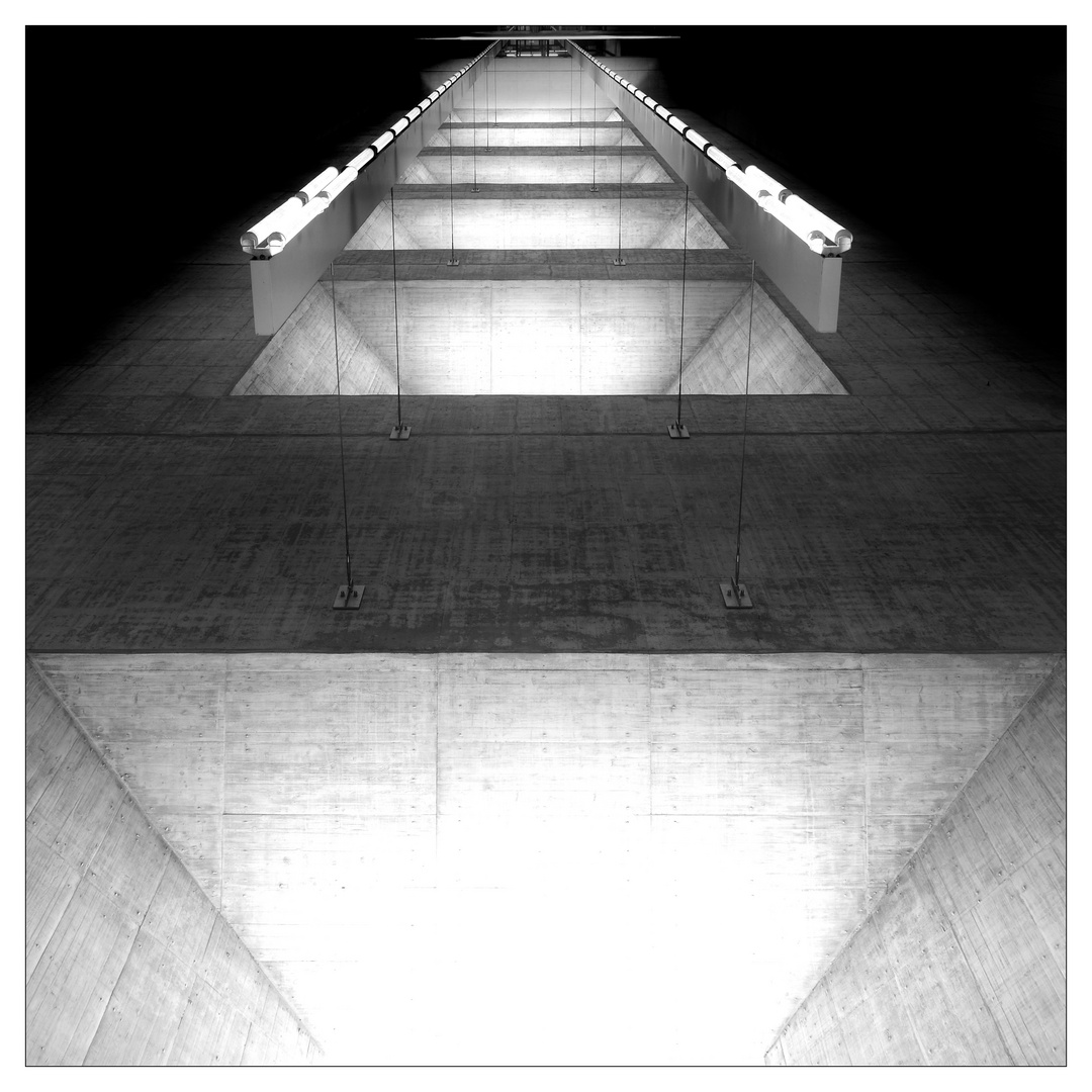 DER TRICHTER Foto & Bild | architektur, bahnhöfe & gleise, profanbauten ...