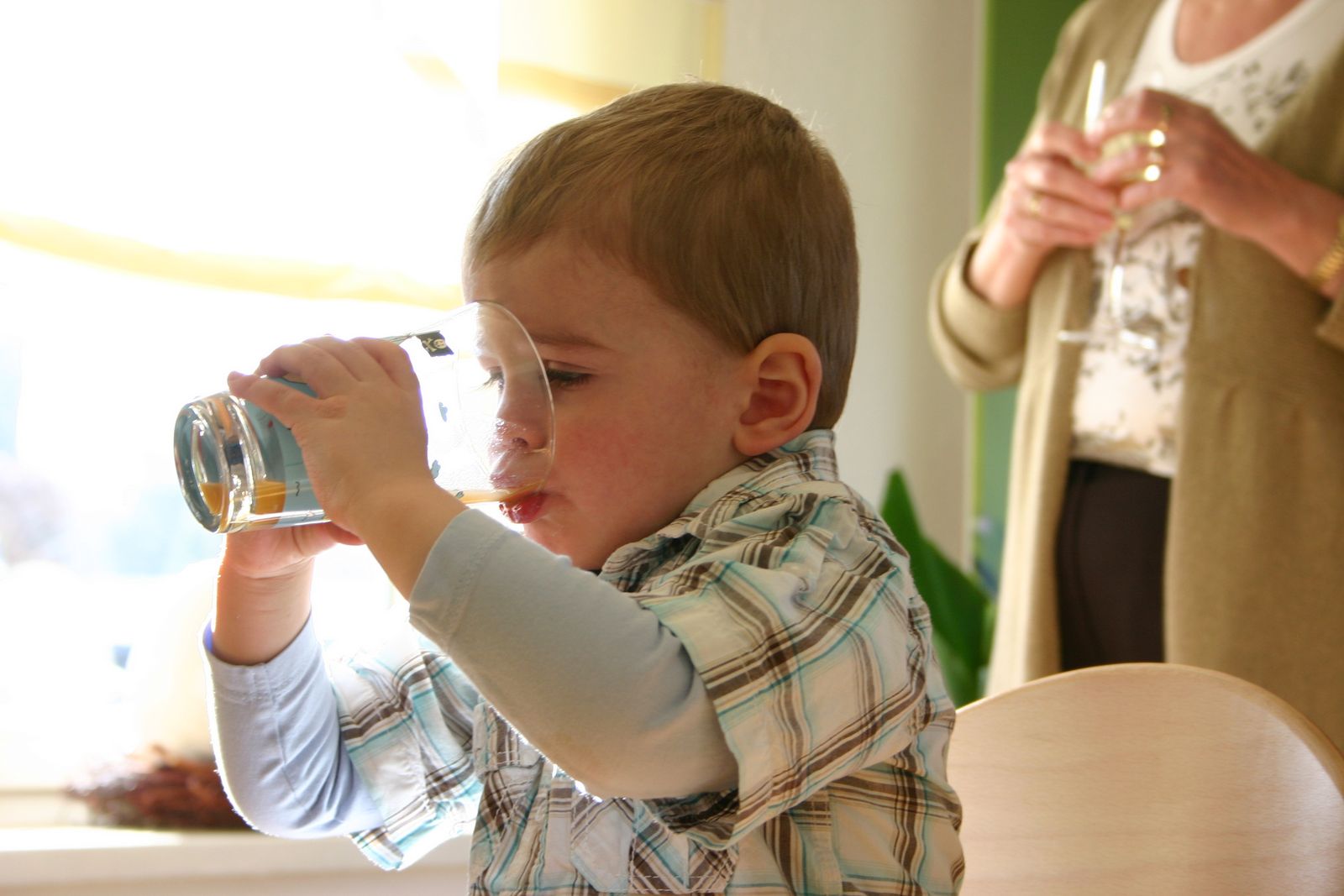 Der Trinker Foto & Bild | kinder, kinder ab 2, highlights Bilder auf ...