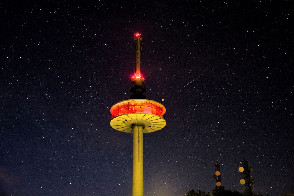 Der Turm Foto & Bild | fotos, himmel, natur Bilder auf fotocommunity