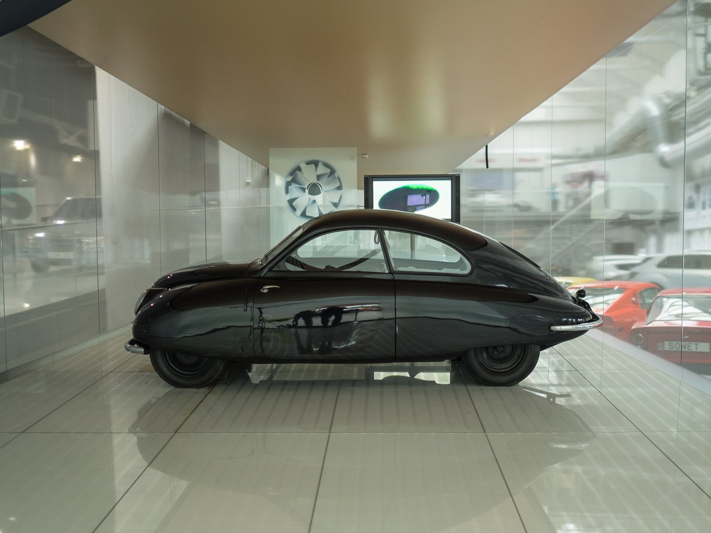 Der Ur-SAAB im Museum Trollhättan Foto & Bild | europe, scandinavia ...