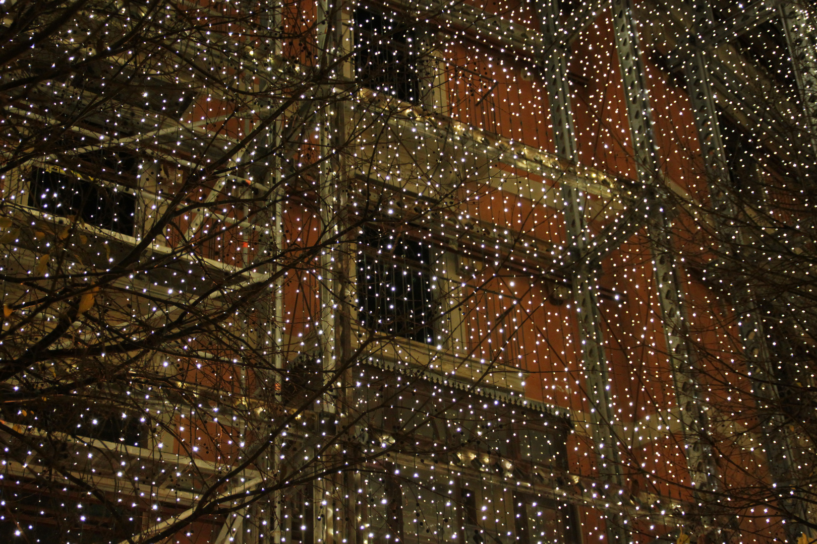 Der Vorhang Foto & Bild | architektur, architektur bei nacht, travel ...