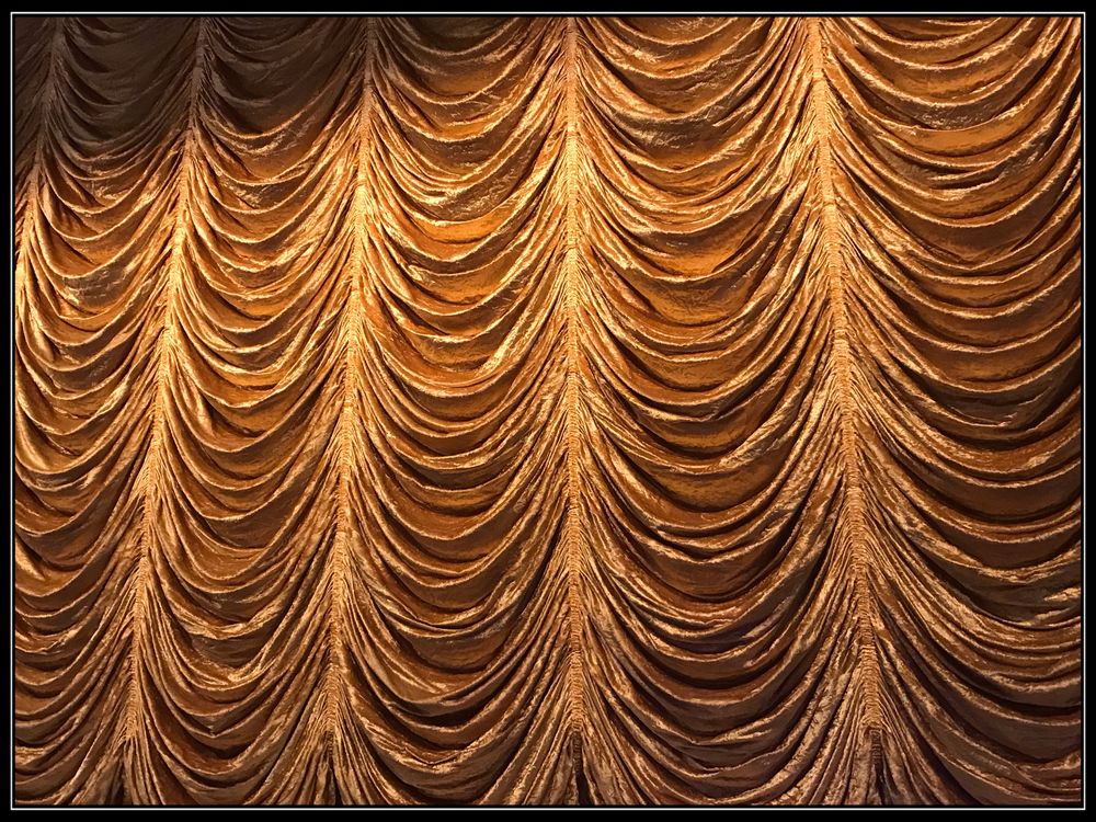 Der Vorhang schließt, die Show ist aus! Foto & Bild | deutschland ...