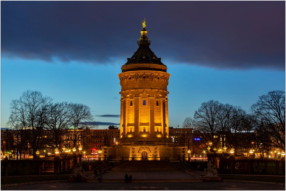 Der Wasserturm Foto & Bild | fotos, city, world Bilder auf fotocommunity